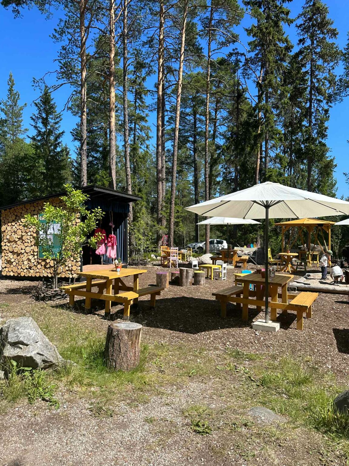 Trolska skogen - ett sagoäventyr - Barnens Turistguide
